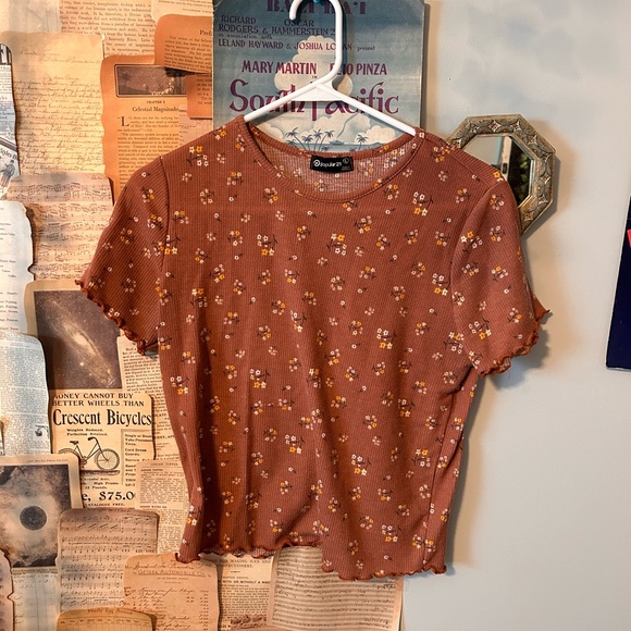 popular 21 | Tops | Super Cute Red Ish Brown Crop Top With Flowers ...